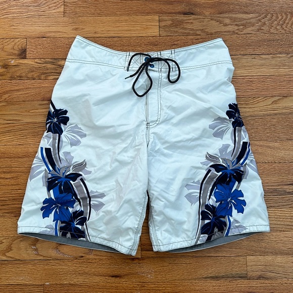 Mossimo Supply Co. | Swim | White Floral Mossimo Supply Co Bathing Suit ...